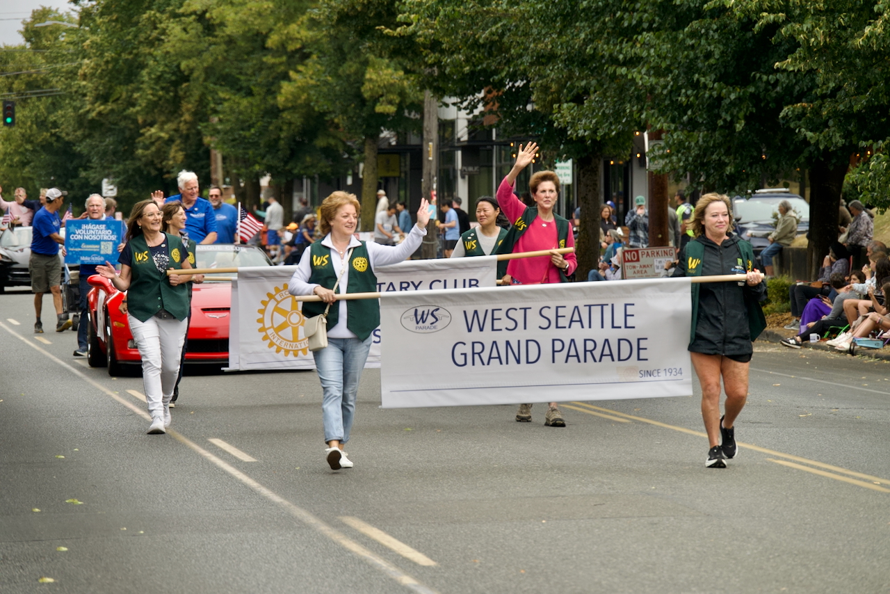 West Seattle Grand Parade was full of sunny dispositions | Westside Seattle